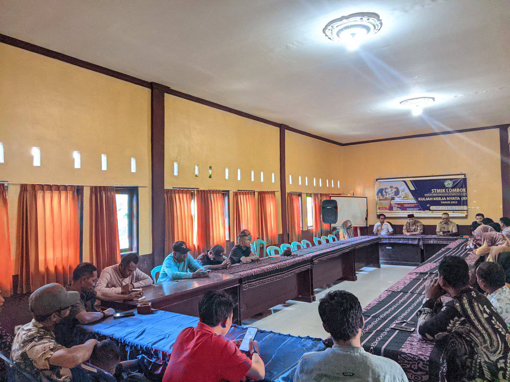 DIGITALISASI DESA DAN UMKM MELALUI PELAKSANAAN KULIAH KERJA NYATA (KKN) ANGKATAN XVI TAHUN 2023 ...